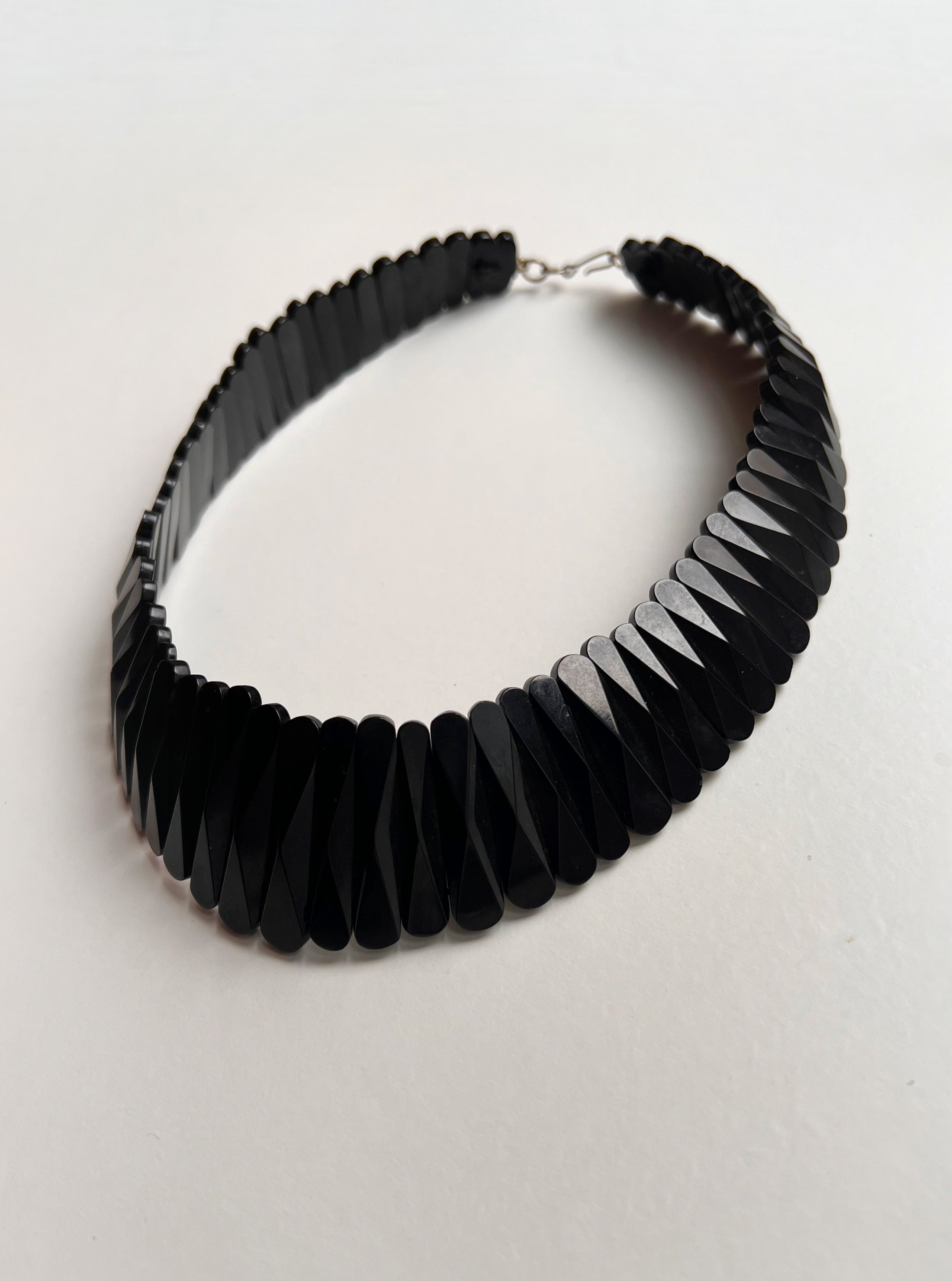 VICTORIAN WHITBY JET GEOMETRIC COLLAR NECKLACE – The Old Cut
